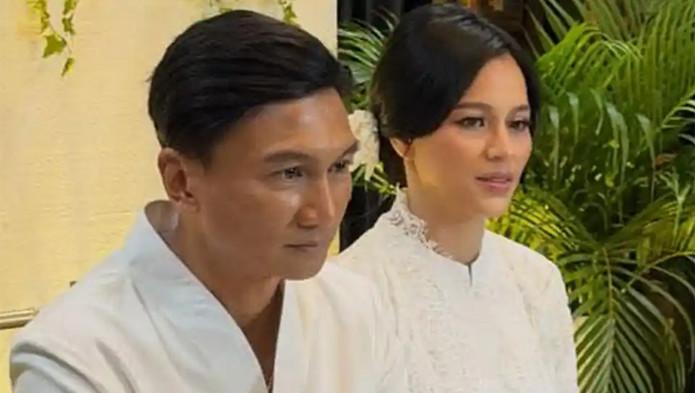 Anji Manji nikahi wanita asal Medan, Desmiliana Ariyana Simanungkalit ...