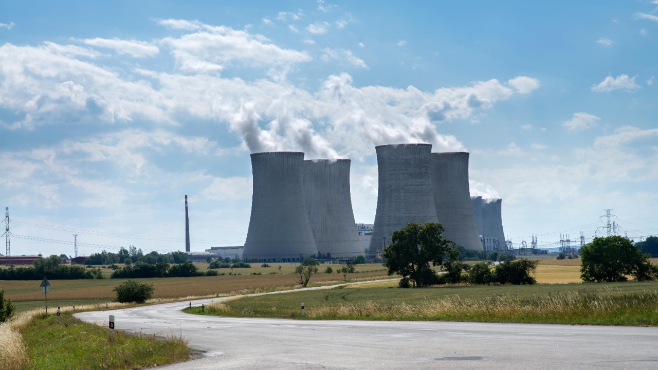 An entire Pennsylvania nuclear plant just got reserved to feed Amazon’s ...