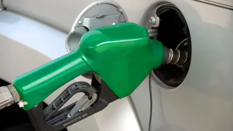Oficial: Así impactará el IEPS los precios de la gasolina magna ...