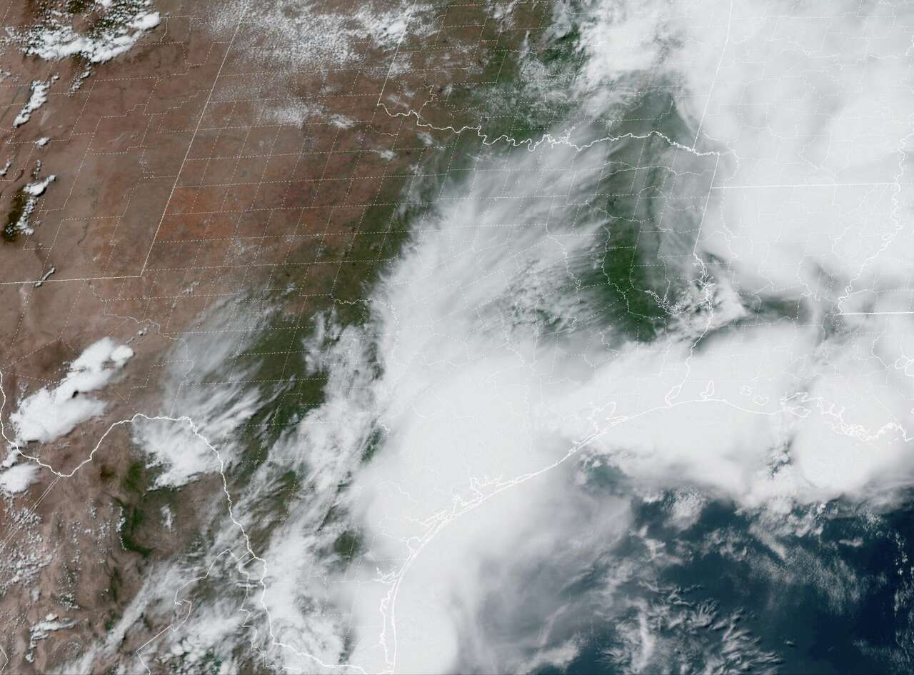 More rounds of rain are coming to Southeast Texas? Here's the updated ...