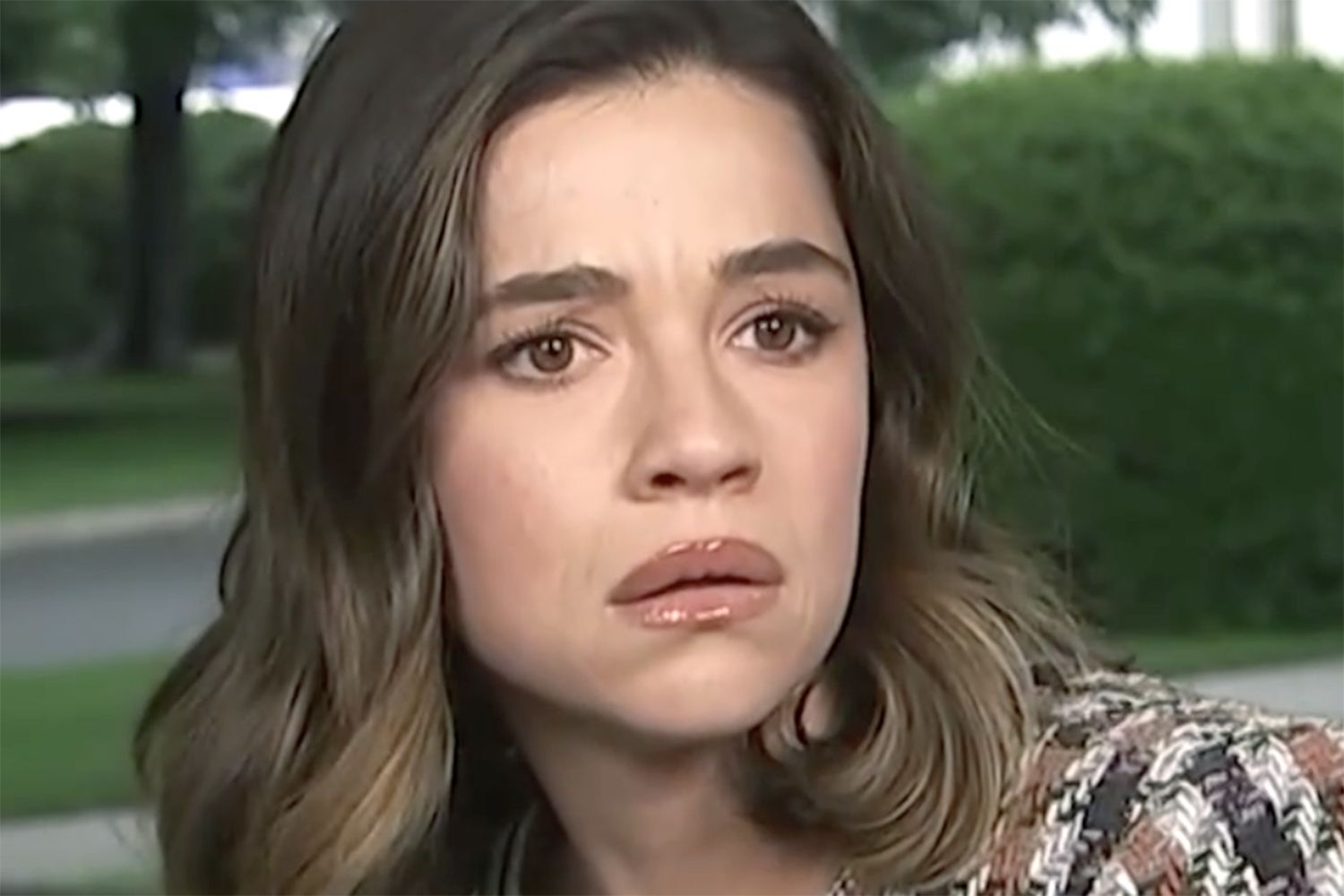 News reporter's shock reaction to White House shooting incident ...
