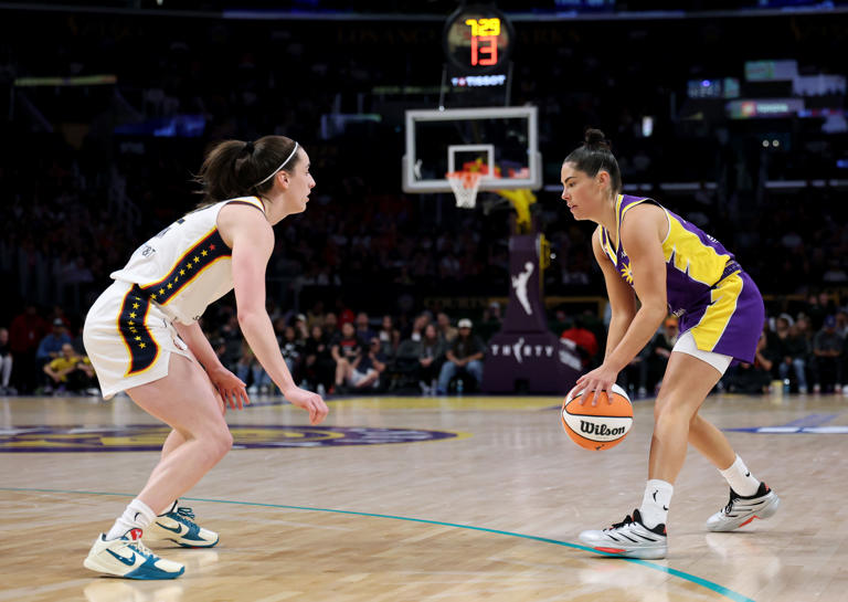 Kelsey Plum matches Caitlin Clark with absurd scoring stat