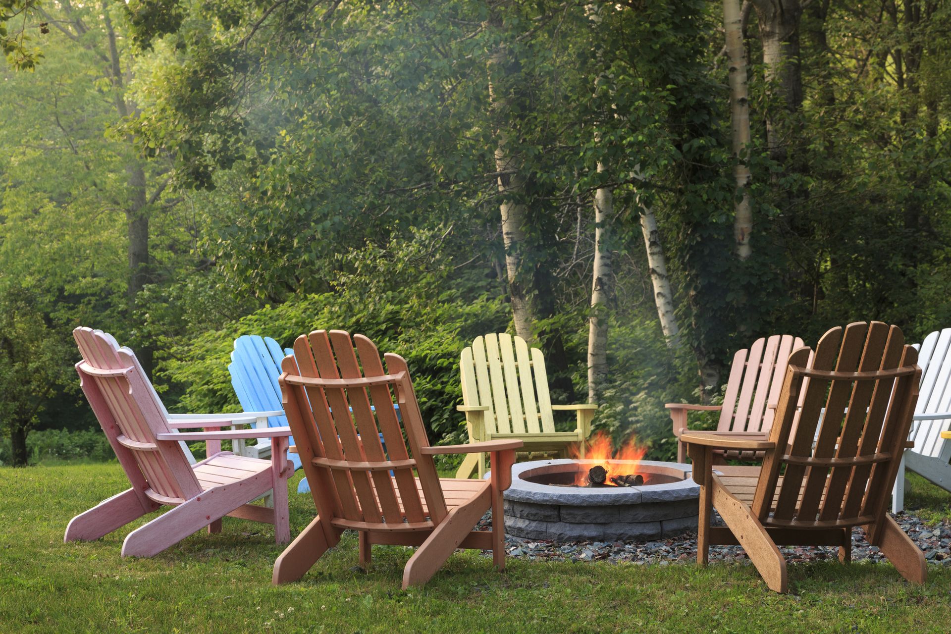 Fire pit ideas for backyards, big and small
