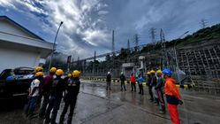 PLN ungkap penyebab mati listrik Sumatera, 8,3 juta pelanggan sudah menyala