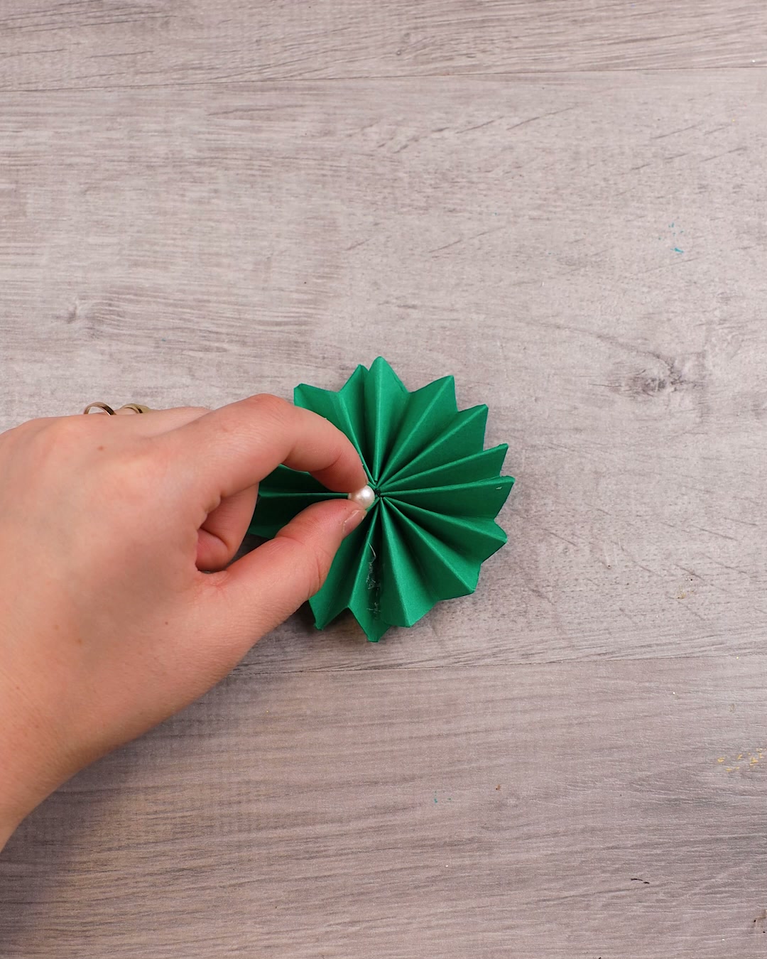 Couronne élégante en papier 🎄