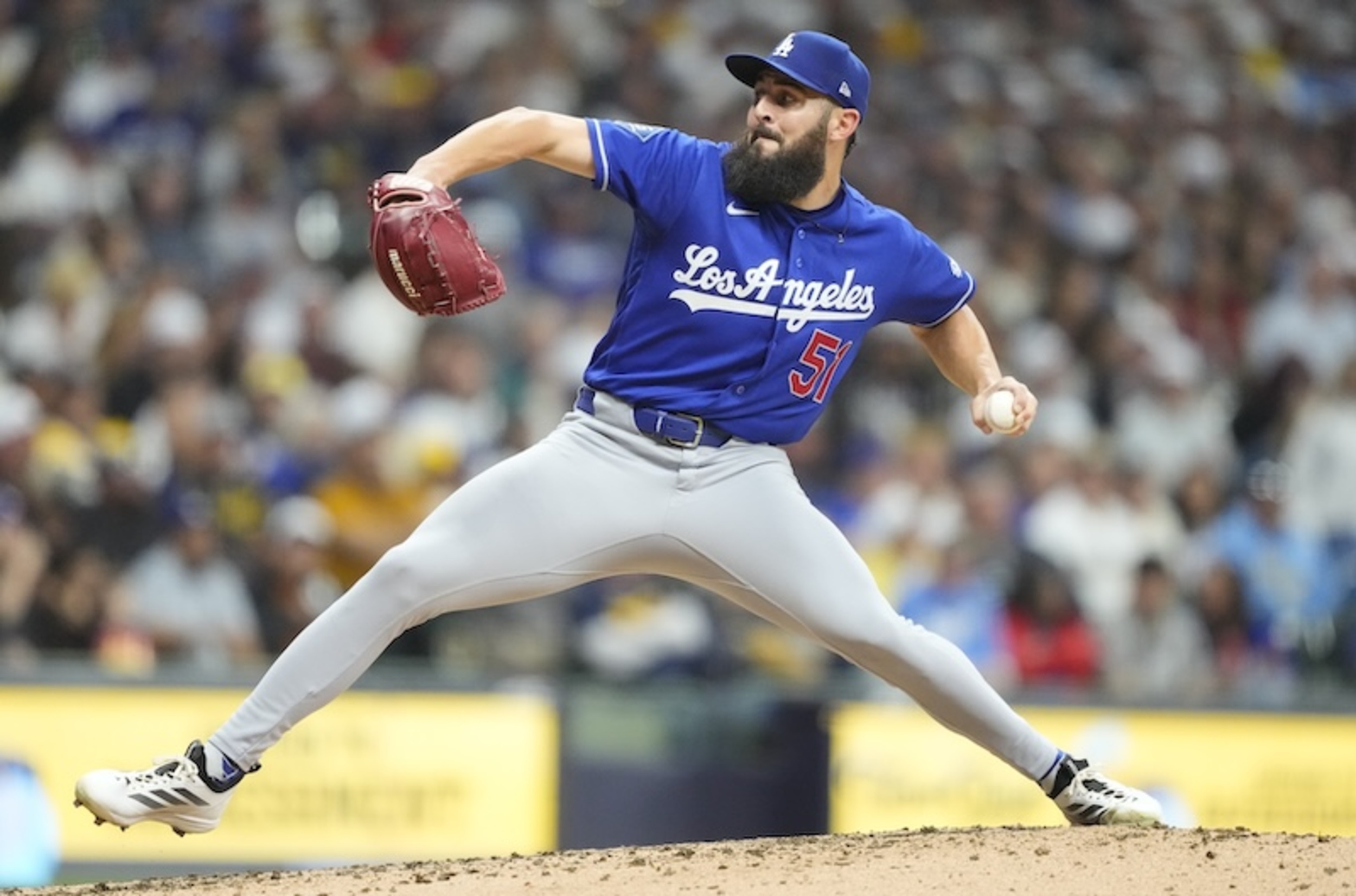 Dodgers bullpen sets franchise record scoreless innings streak