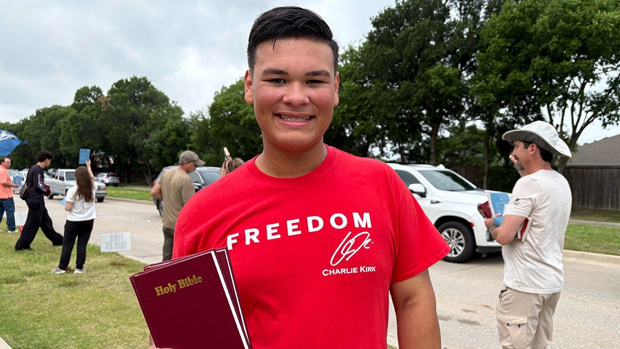 Outrage over Qurans and hijabs at Texas school ignites Bible revival ...