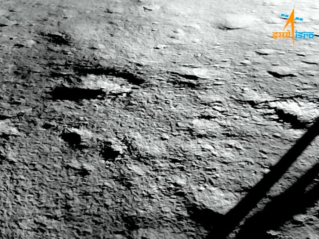 ISRO’s Chandrayaan 3 hop experiment reveals layered structure beneath ...