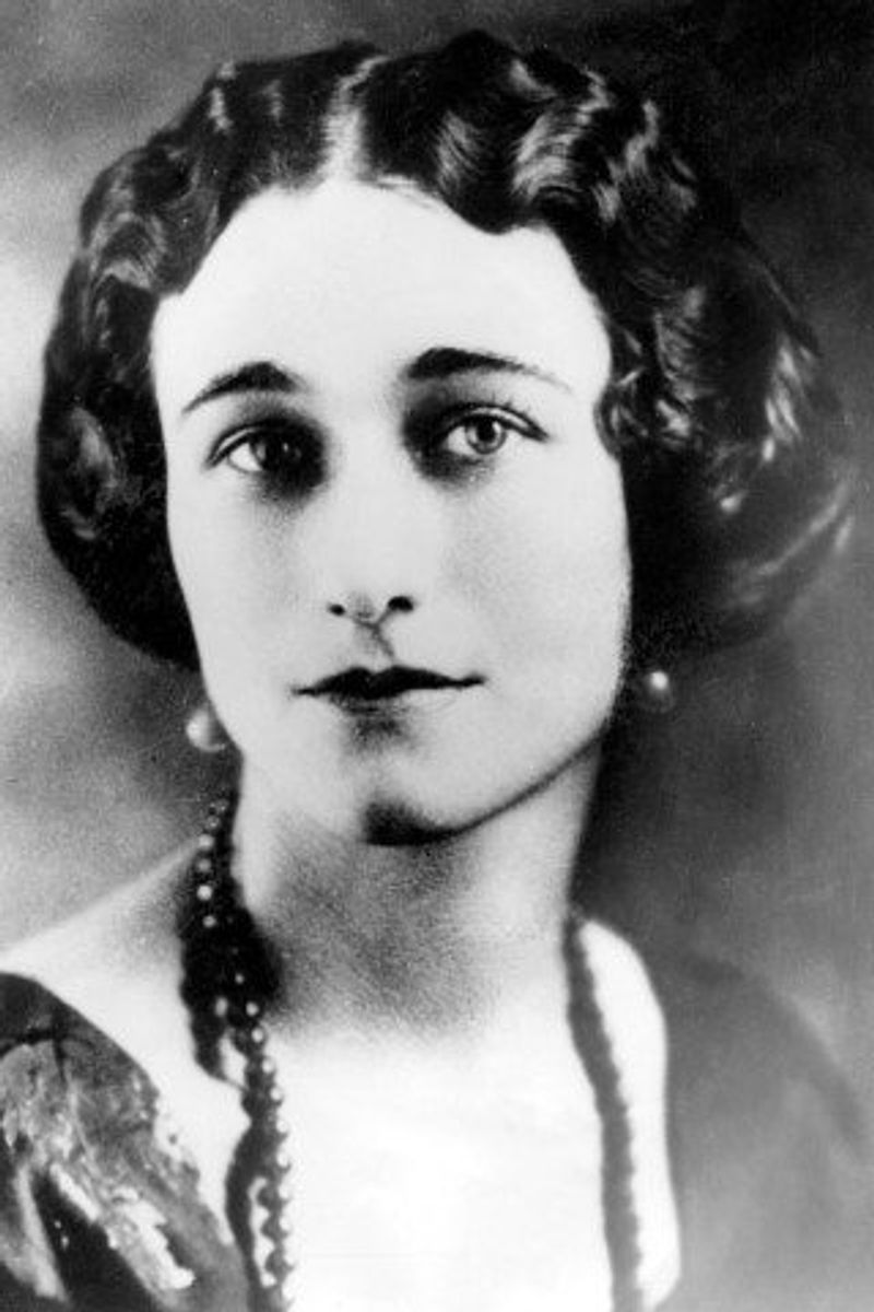 History’s 15 most notorious gold diggers and social climbers