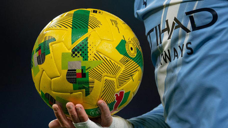 Manchester City and PUMA reveal new 2026/27 home kit with a close-to ...