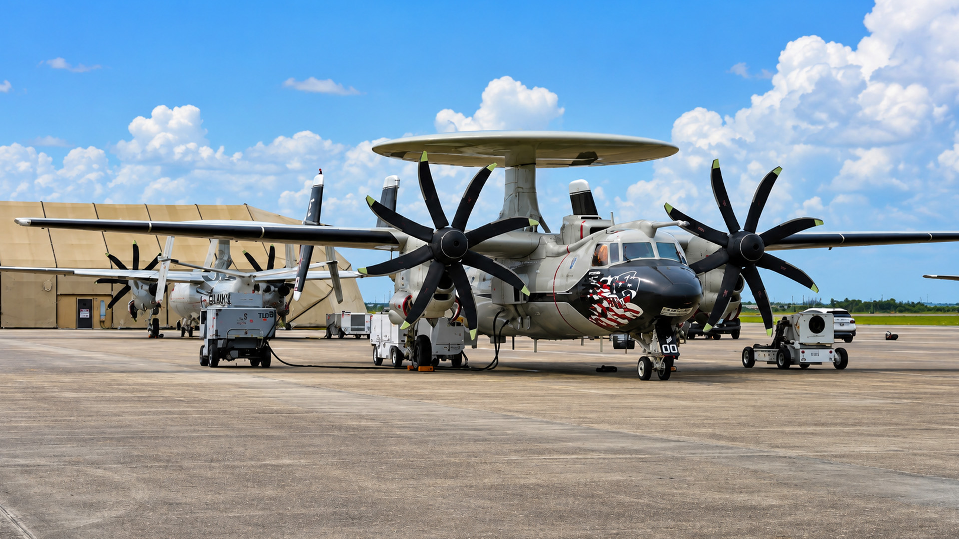 US Navy Hawkeyes bring battle management to Florida