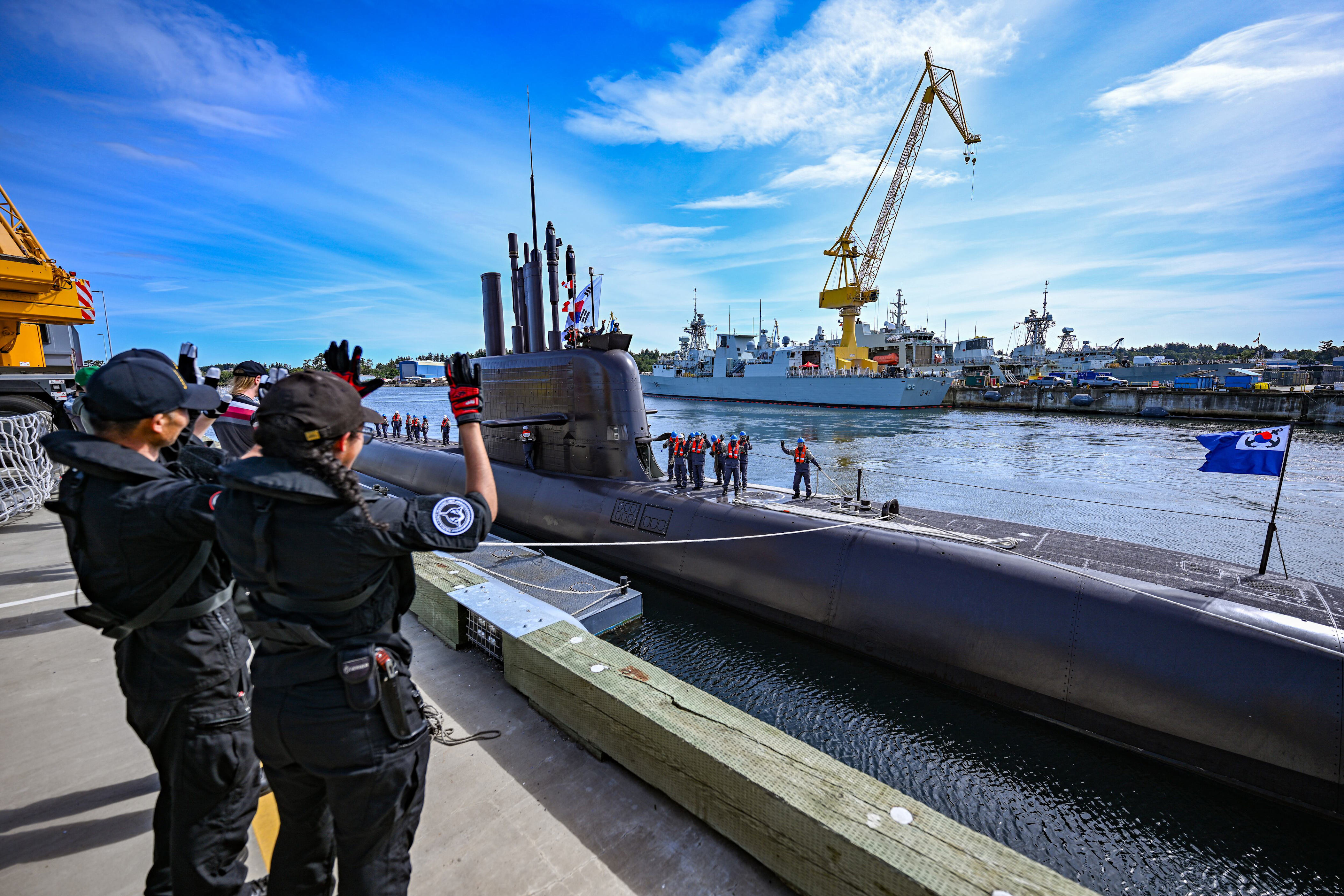 Canadian Navy: Korean submarine 'Honda to Tesla' leap