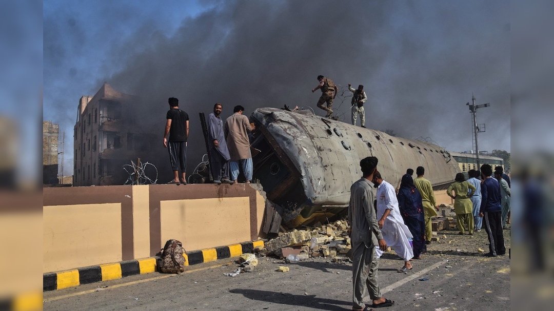 20 killed, 70 injured in blast targeting shuttle train in Pakistan's ...