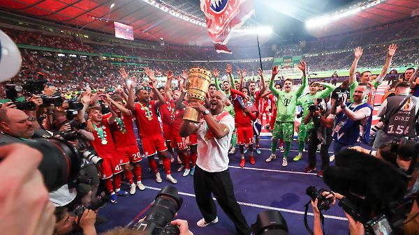 Man kann zweifeln: FC Bayern kämpft im Pokalrausch bereits mit dunklen ...