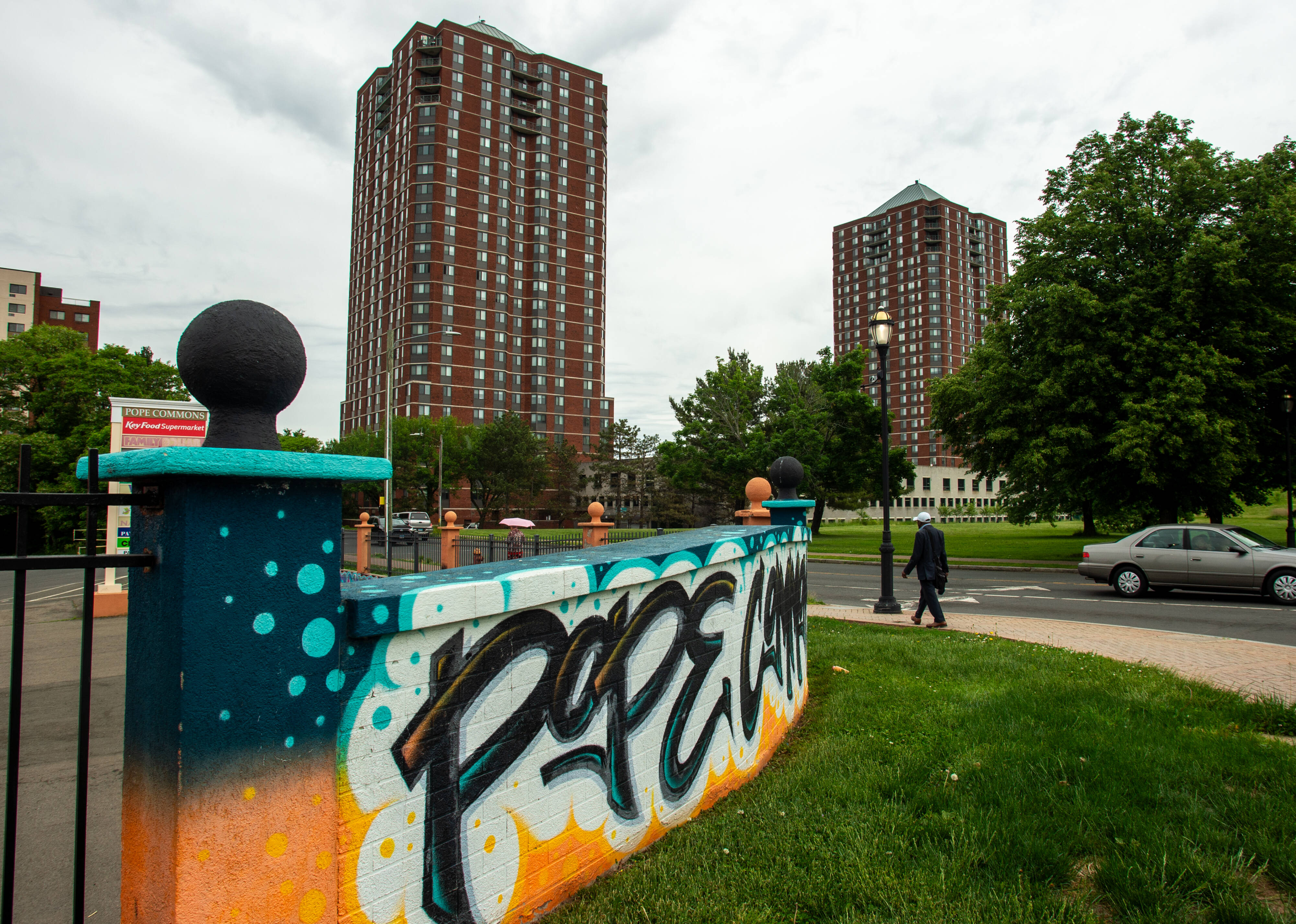 A towering problem for prominently placed CT apartments: Foreclosure ...