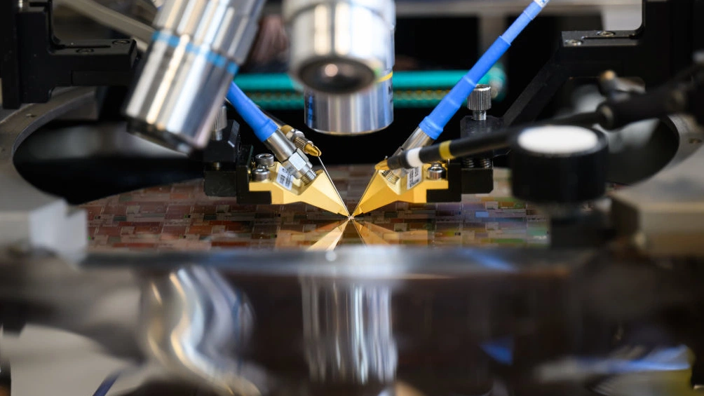 Rice team pioneers room-temperature nanoscale chip patterning