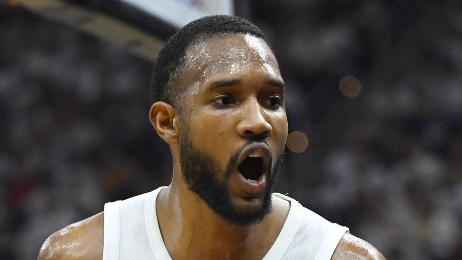 Cavaliers fans are turning on Evan Mobley after nightmare conference ...