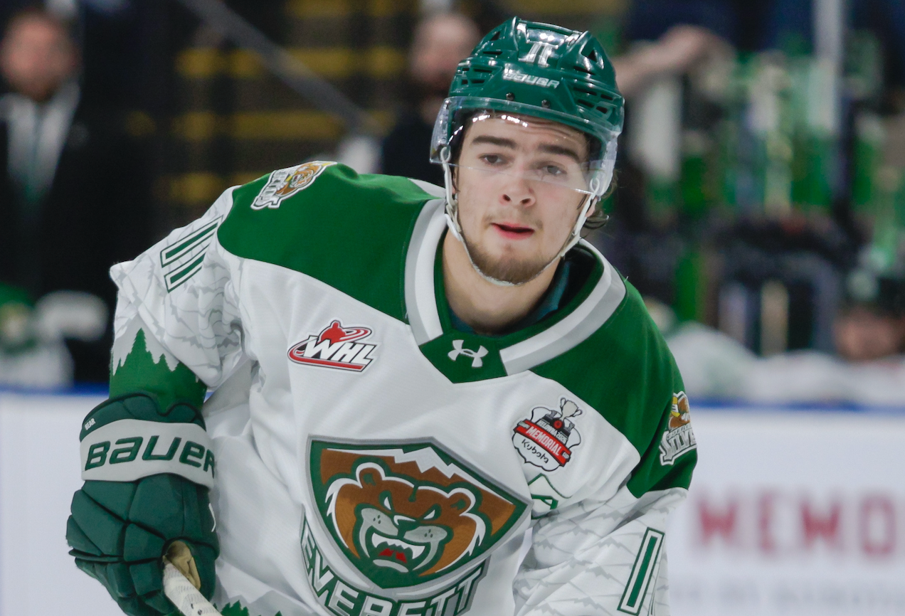 Wings prospect Carter Bear scores winner in Memorial Cup opener