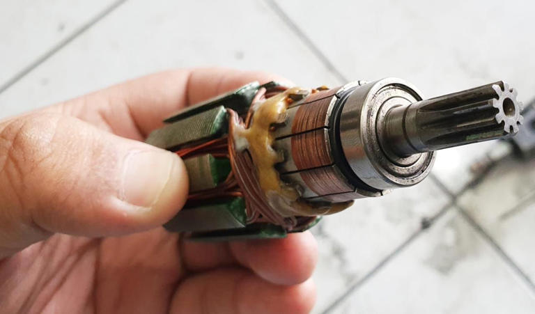 Jangan tunggu mogok, dinamo starter motor bekas mulai bermasalah begini ...