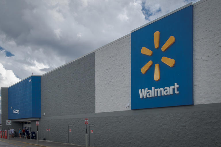 Tariff refunds are showing up — in a big way — on the government's ...