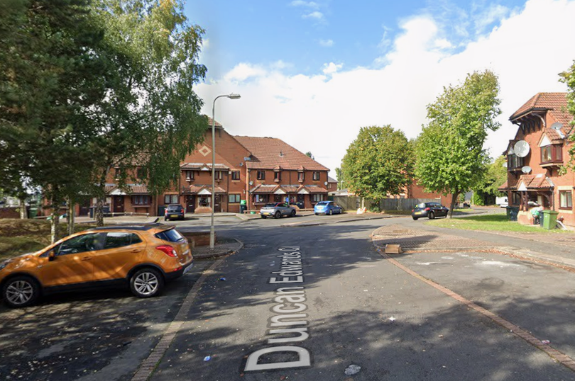 Boy, 16, seriously injured in Dudley stabbing as 'group of youths seen ...