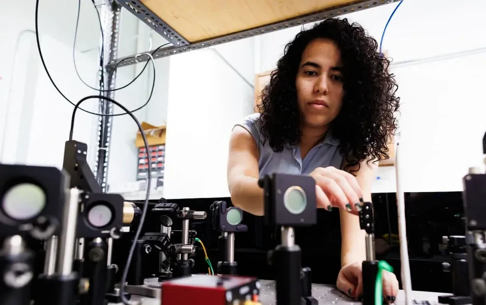 Physicists explore time as emergent from quantum processes