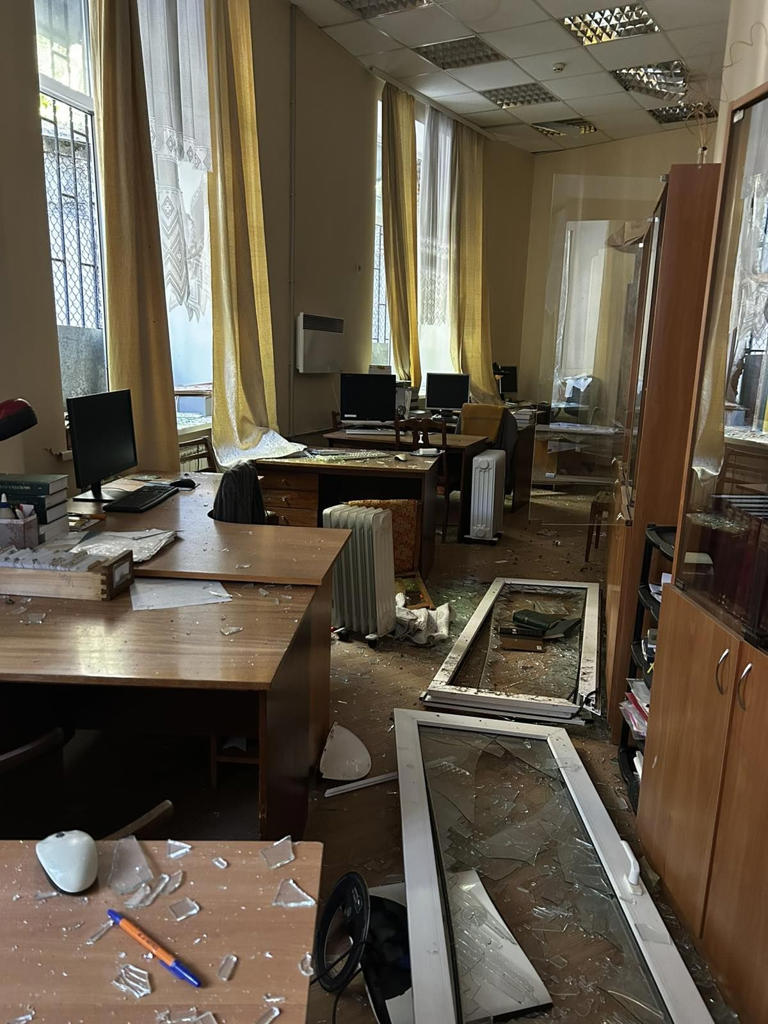 Large-scale Russian strike on Kyiv damages cultural institutions ...