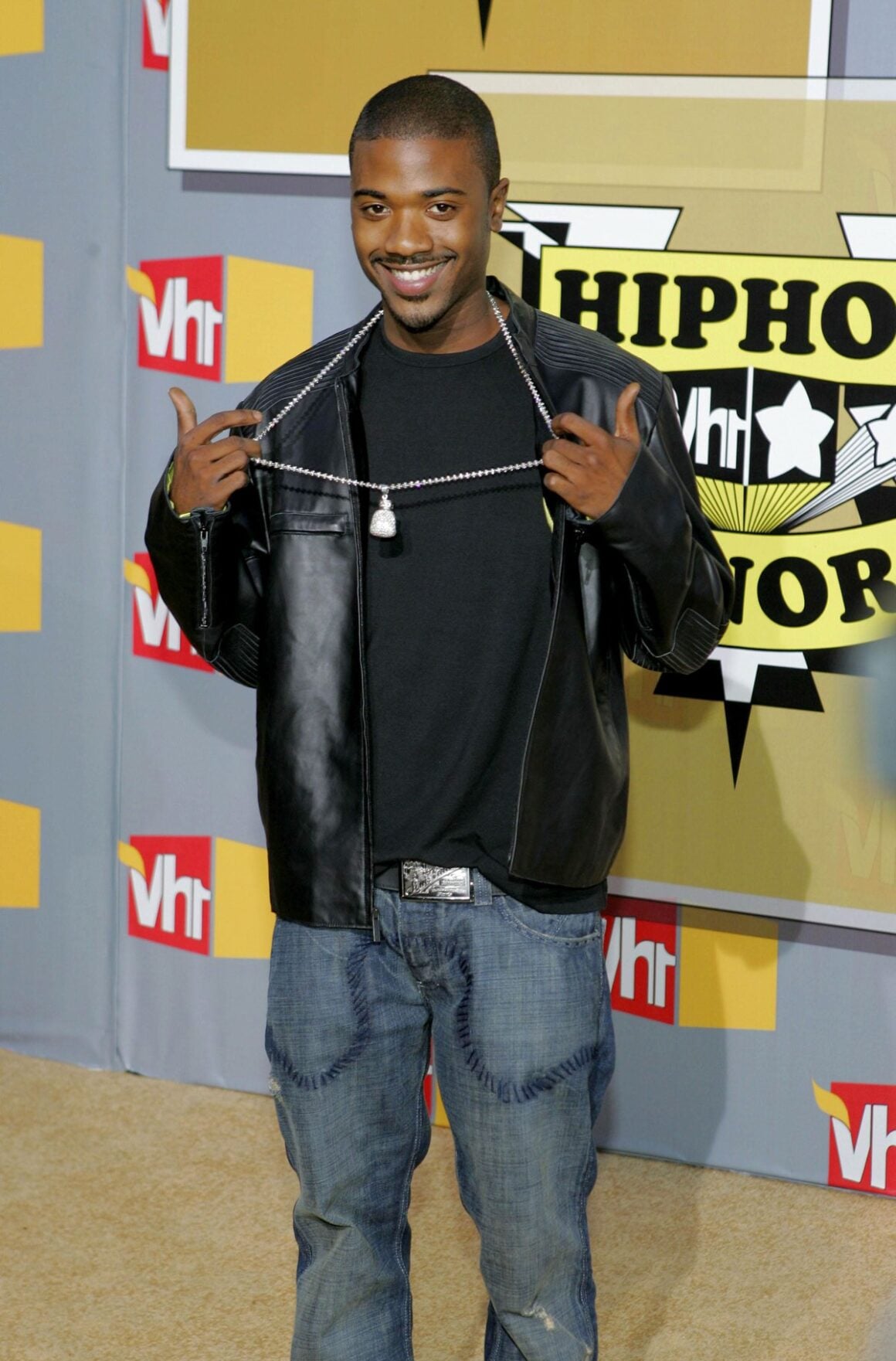 Ray J gets knocked out by Supah Hot Fire at Brand Risk 14 MMA event ...