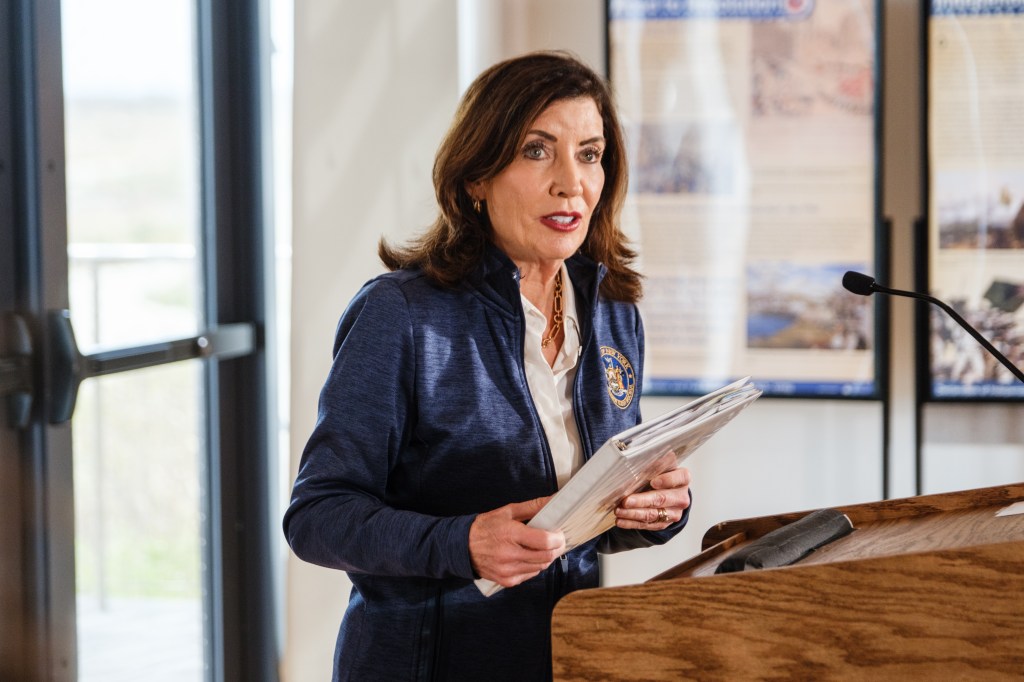 Ex-Dem NY governor gives Hochul history lesson on her anti-ICE ...