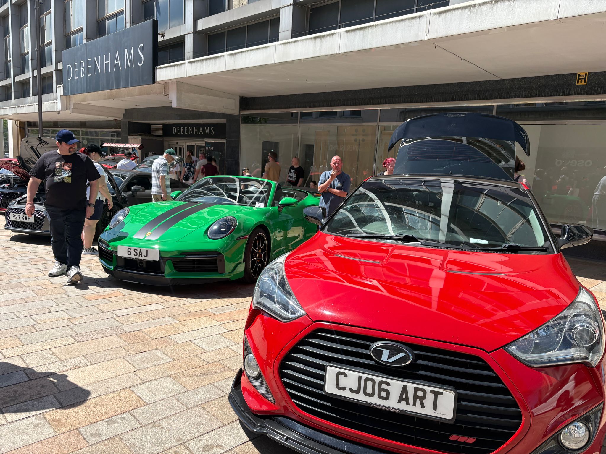 Custom car show rolls into Sheffield's Moor - dazzling the walkway with ...