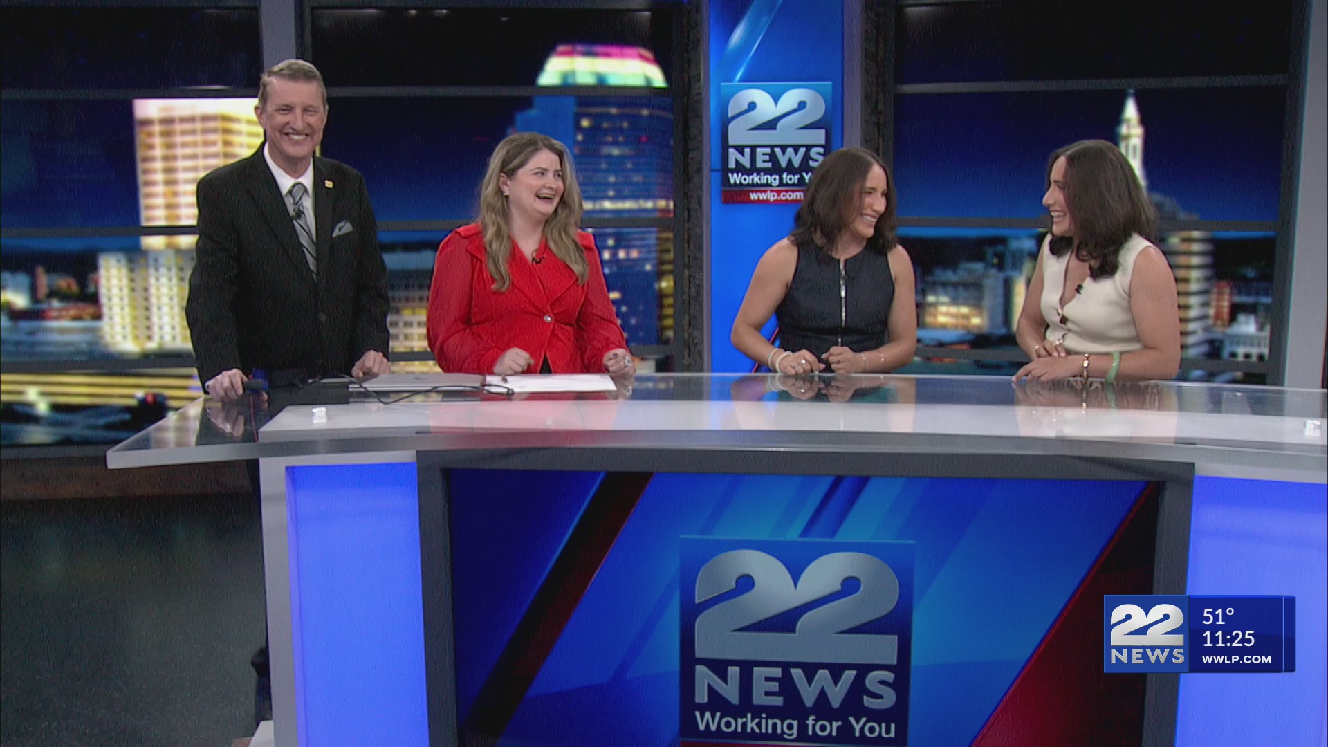 Victoria and Nicole Buddie sign off at 22News!