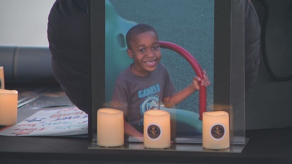 Vigil honors 6-year-old A'mir Houston as Jacksonville police seek ...