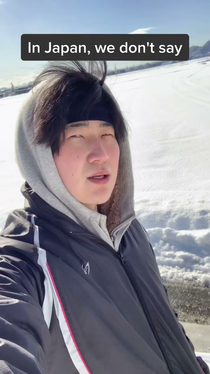 Why Japanese people keep saying sorry on icy roads