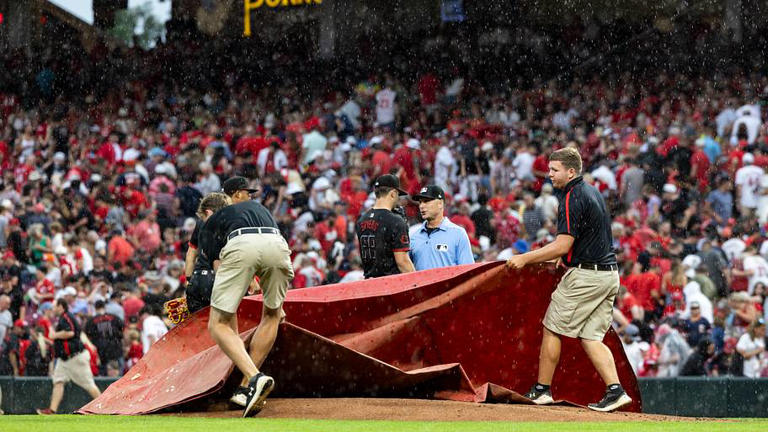 Reds-Cardinals start time: Rain delay updates from Cincinnati, May 24