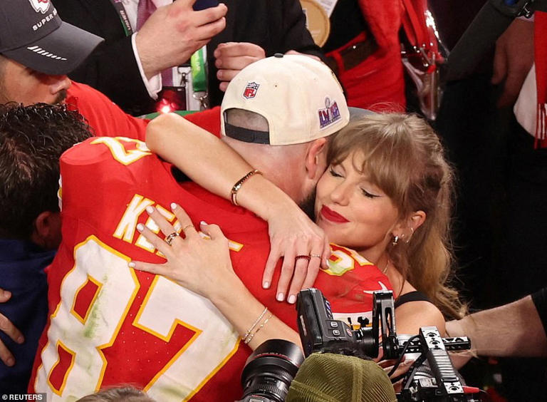 Report: Inside NFL's plan to land Taylor Swift for Super Bowl halftime