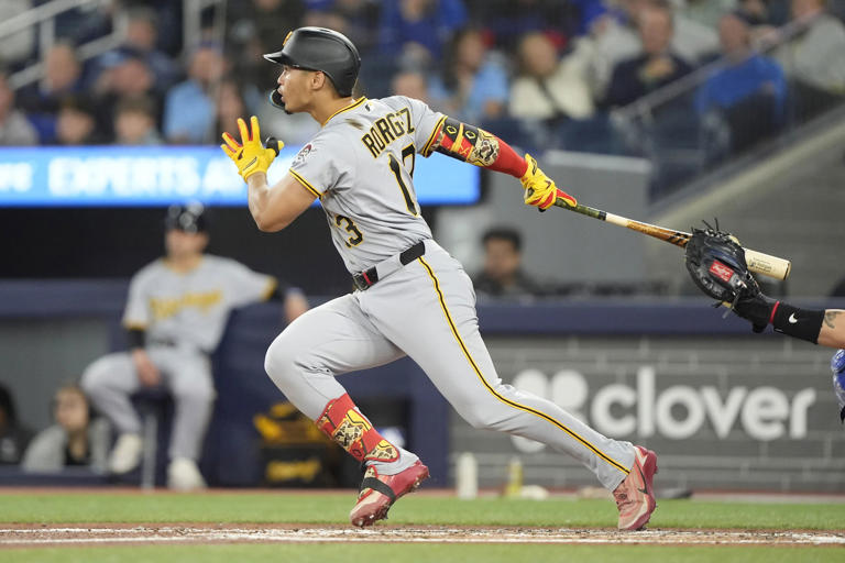 Endy Rodriguez shakes up Pirates’ catching race