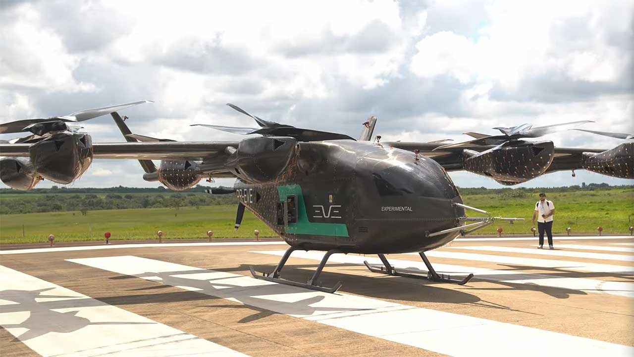 A startup just flew a 9-seat electric plane on a real regional route ...