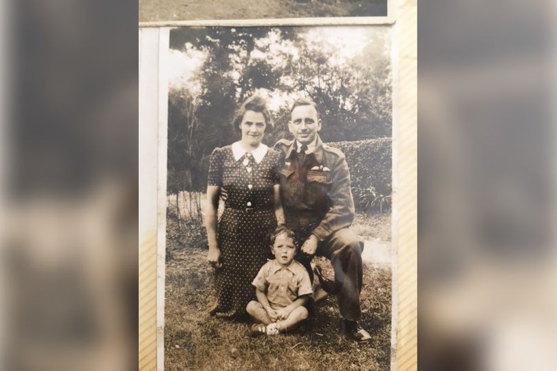 Glasgow man recalls close escape when German bombs dropped over his ...