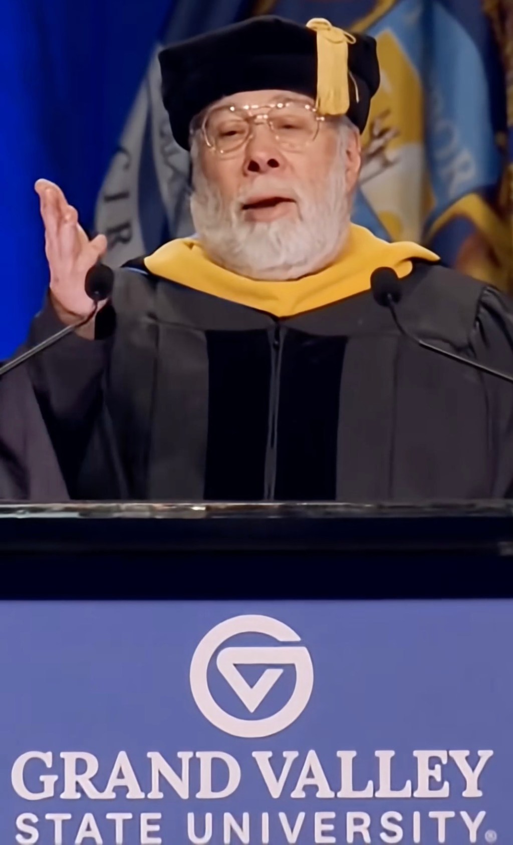 Apple co-founder Steve Wozniak’s graduation speech on AI sparks cheers ...