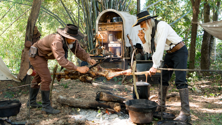11 staples real cowboys ate in the Old West