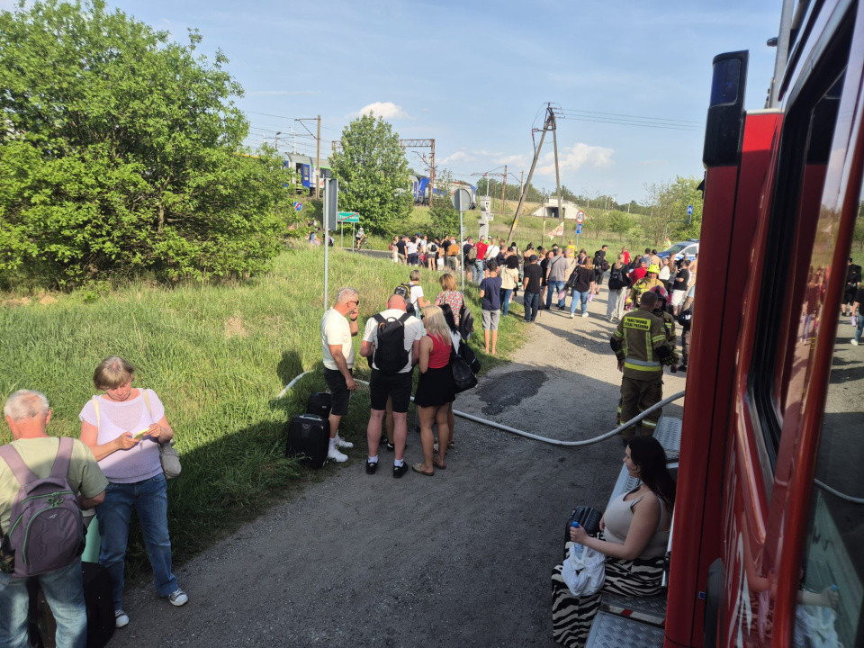 Ewakuacja pasażerów pociągu PKP Intercity! Skład jechał z Bielska ...