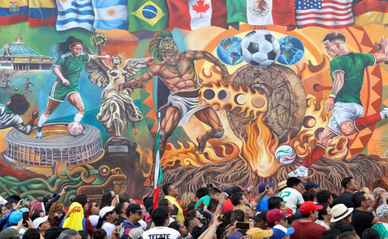 Gustavo A Madero logra récord Guinness; certifican mural pintado a ...