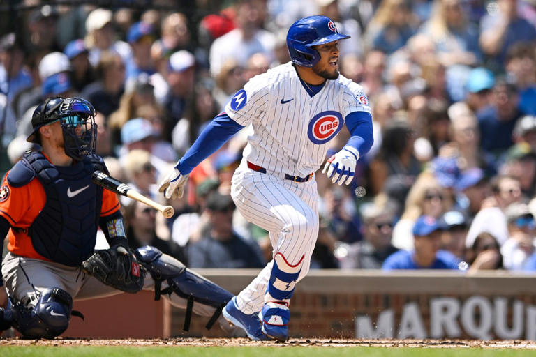Christian Walker's 3-run home run leads Astros to 8-5 win over Cubs