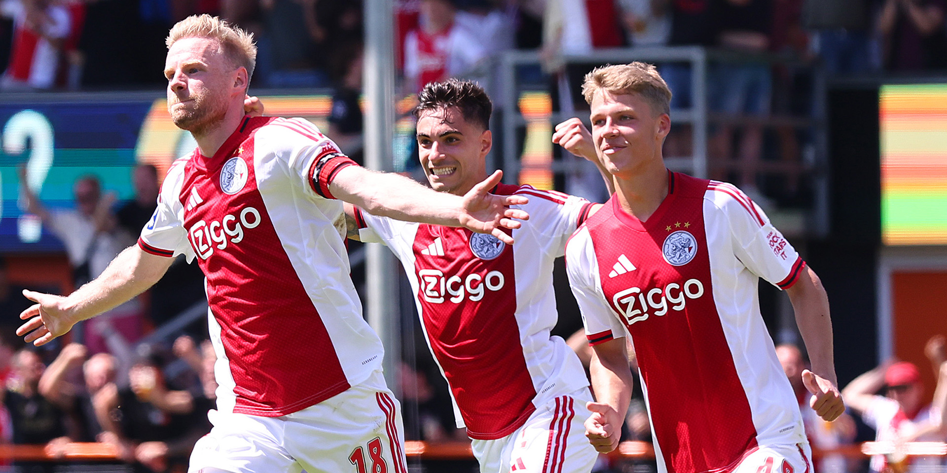 'Gigantische opluchting' bij Ajax: 'Cruijff wil minstens 15 spelers van ...