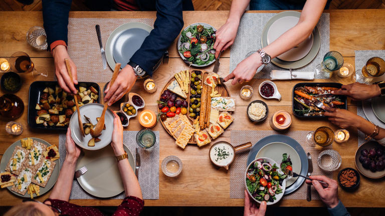 Round or rectangle: Which dining room table shape is right for you?