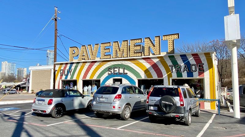 A Texas second hand shop where designer brands show up at shockingly ...