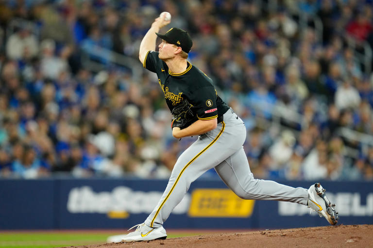Esmerlyn Valdez hits first career home run as Pirates beat Blue Jays 4 ...