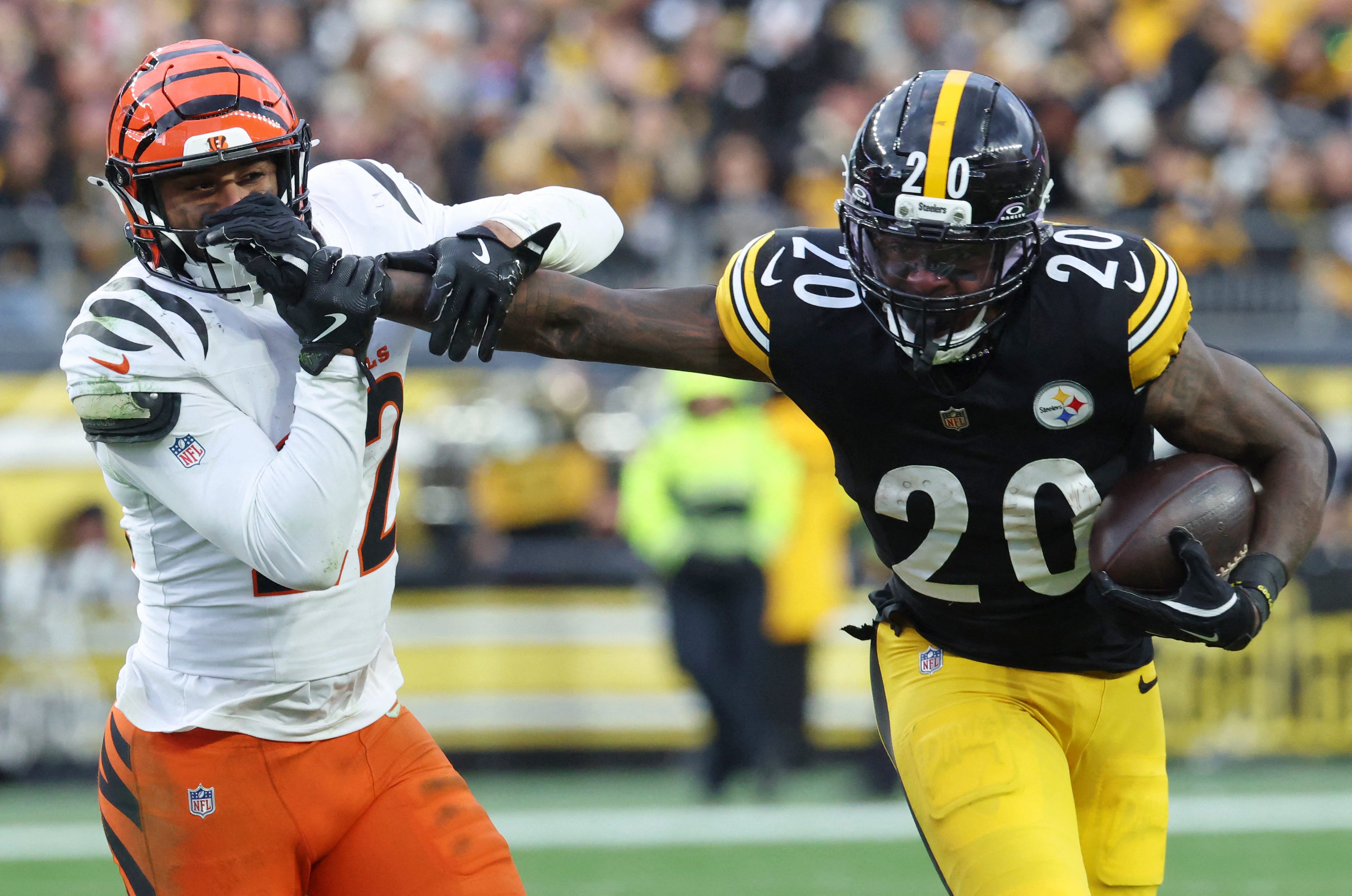 NFL writer says Steelers RB Kaleb Johnson in 'now-or-never' situation