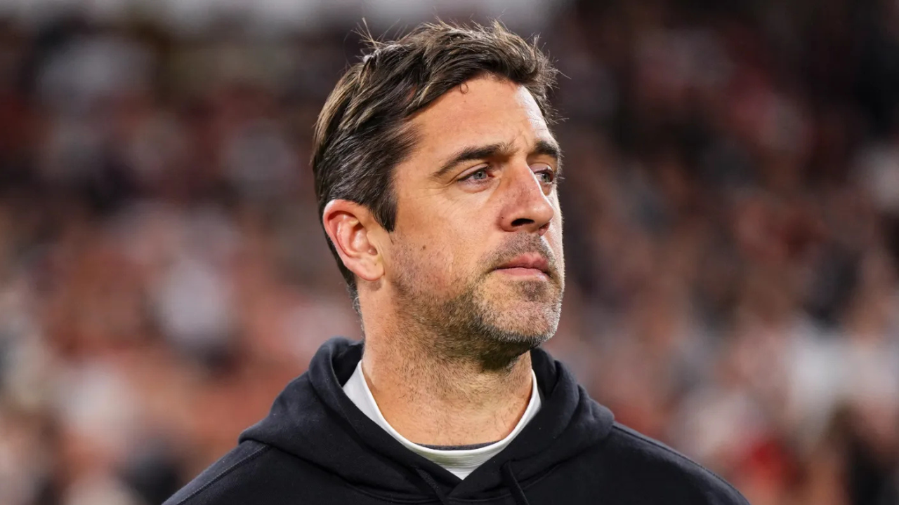 Fact check: Did Aaron Rodgers register as a Republican just days after ...