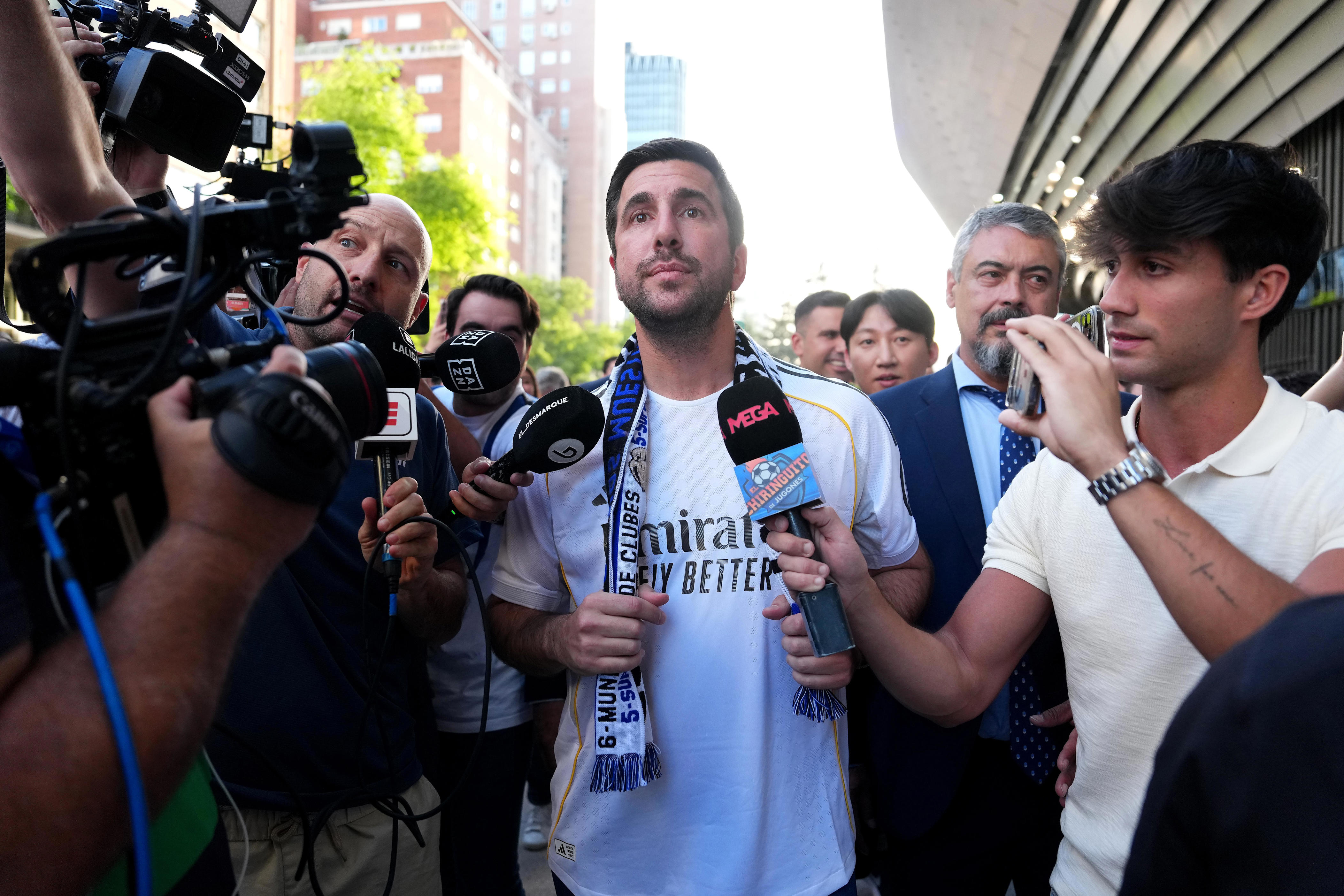 Enrique Riquelme announces Real Madrid presidential bid, calls for ...